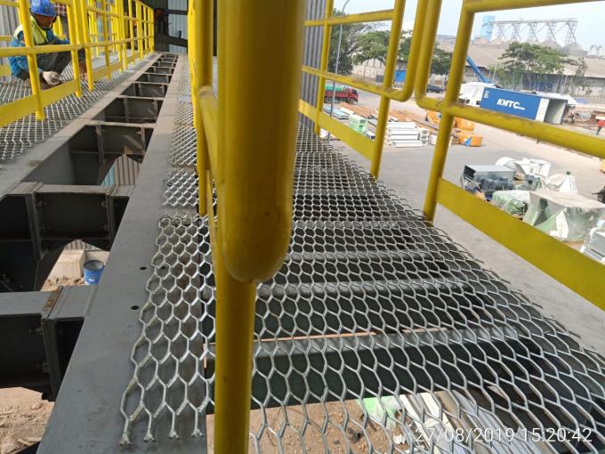 XG-11 Raised Catwalk Expanded Metal ASTM A123 Expanded Metal Steel Grating