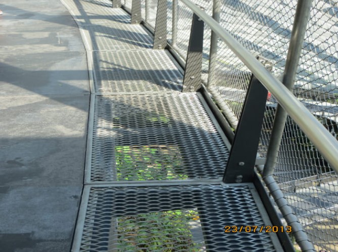 Heavy Duty Expanded Metal Catwalk Grating 500g/sqm Zinc coating ASTMA36
