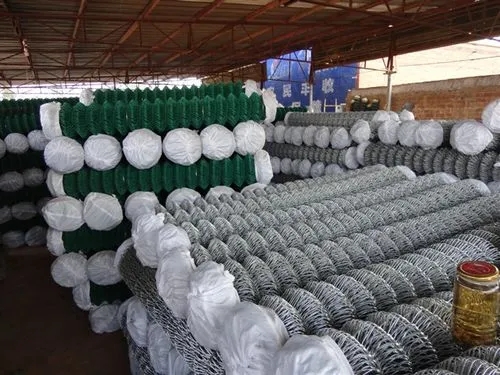 50*50mm Hot Dip Galvanized Chain Link Wire Mesh Fence For Football ...