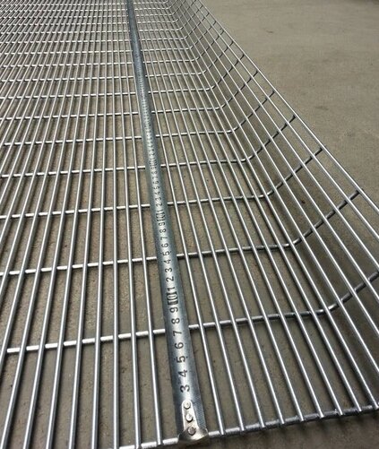 Green Color Hot Dip Galvanized Welded Wire Mesh Fence 4.0mm non rusting