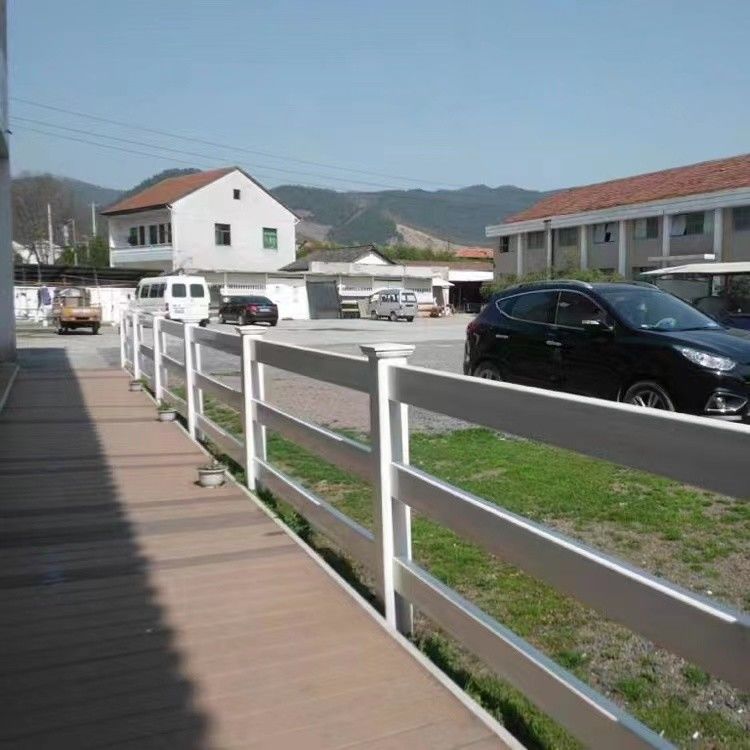 Outdoor Vinyl Fence 1.5*2.5m White Color Plastic PVC Rail Fence