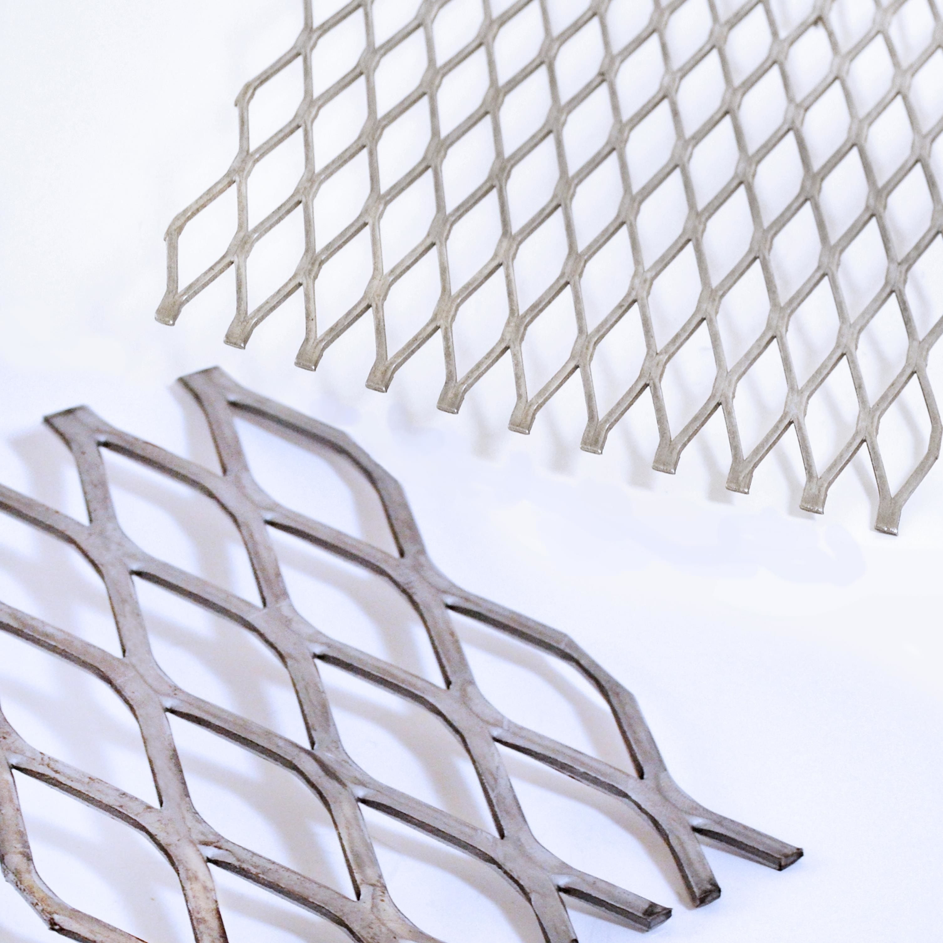 Anti Corrosion Galvanized Expanded Metal Mesh Flattened Raised Construction