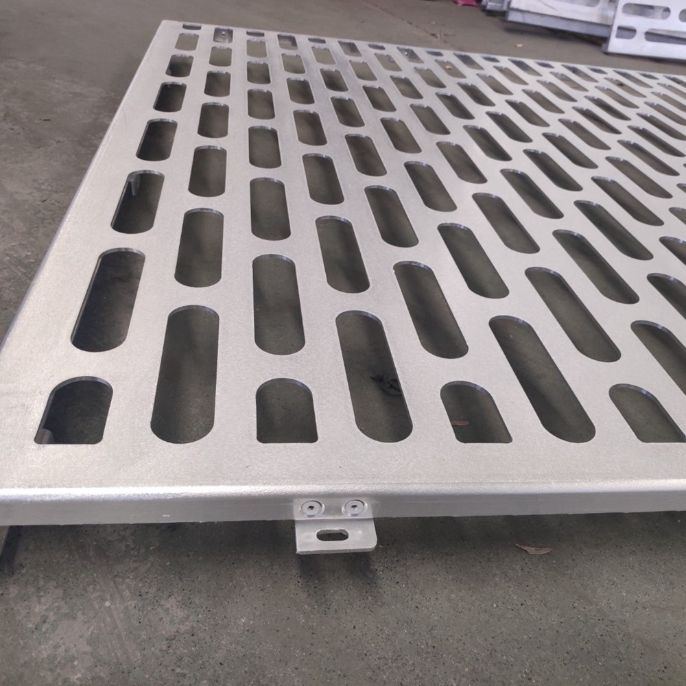 Custom Perforated Metal Mesh Panels with Slotted Holes