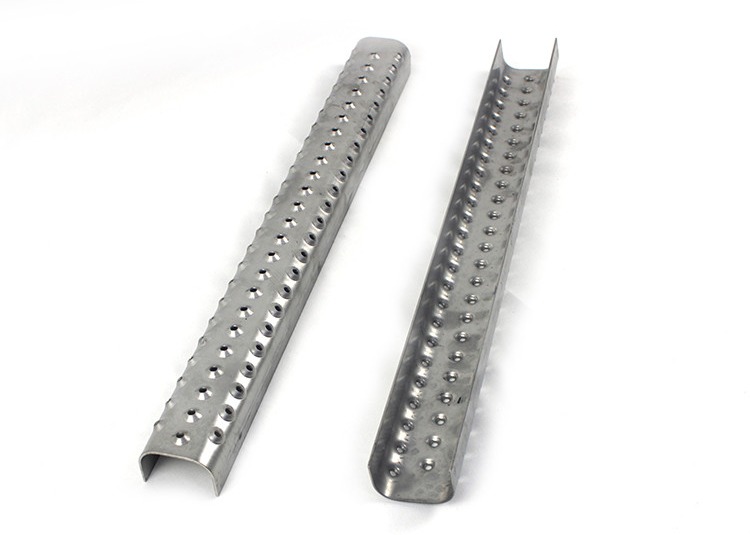 Galvanized Steel Non-Slip Ladder Rung Covers | 13-14 Gauge