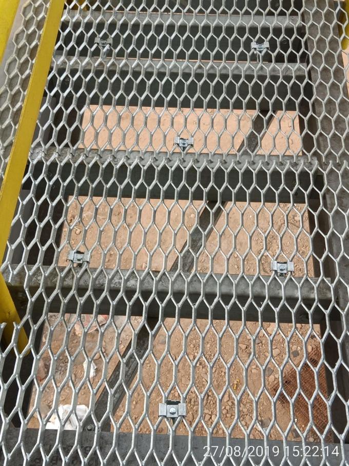 2-8mm Expanded Galvanized Steel Mesh For Walkway slip resistance