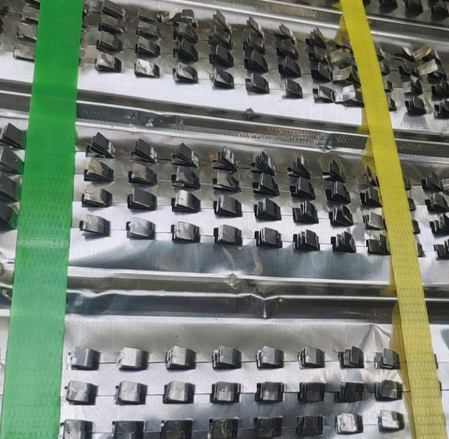 Formwork Hot Dipped Galvanized Steel Stucco Wire Mesh Flat Rib Metal ...